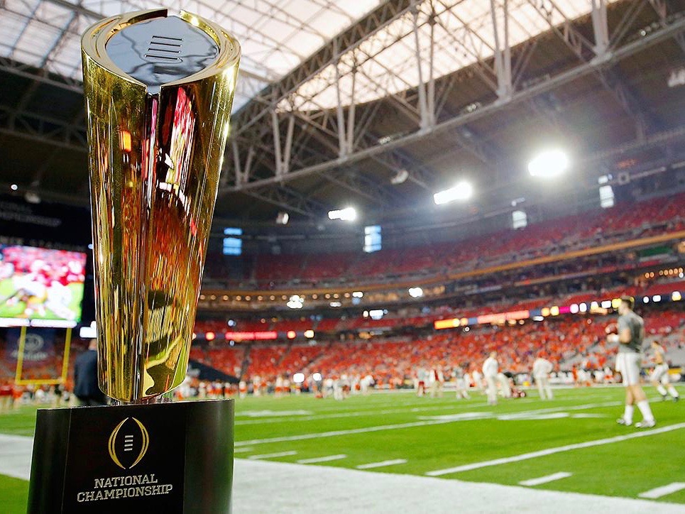 The fight is finally here, college football around the corner